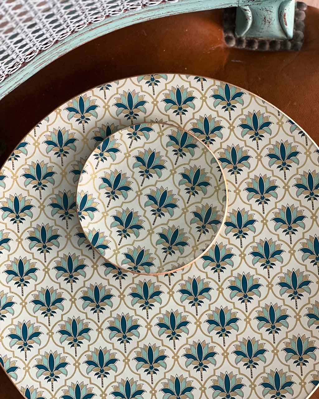 Enya Blue Plato Redondo Decoupage - Chiticris